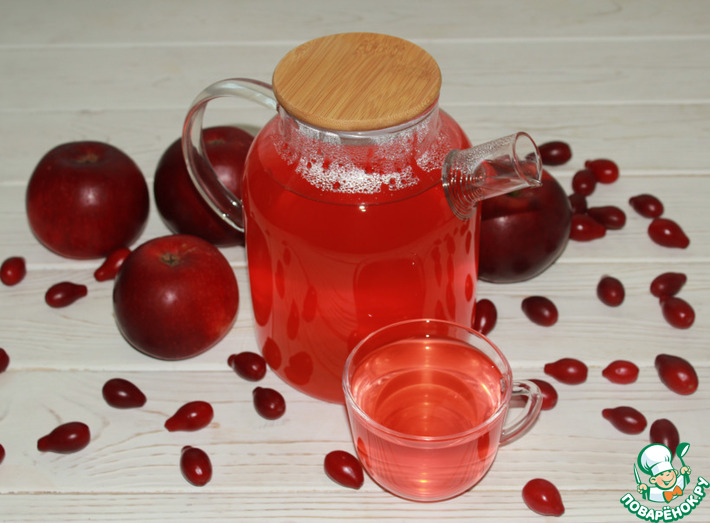 Осенний компот из кизила и яблок – кулинарный рецепт